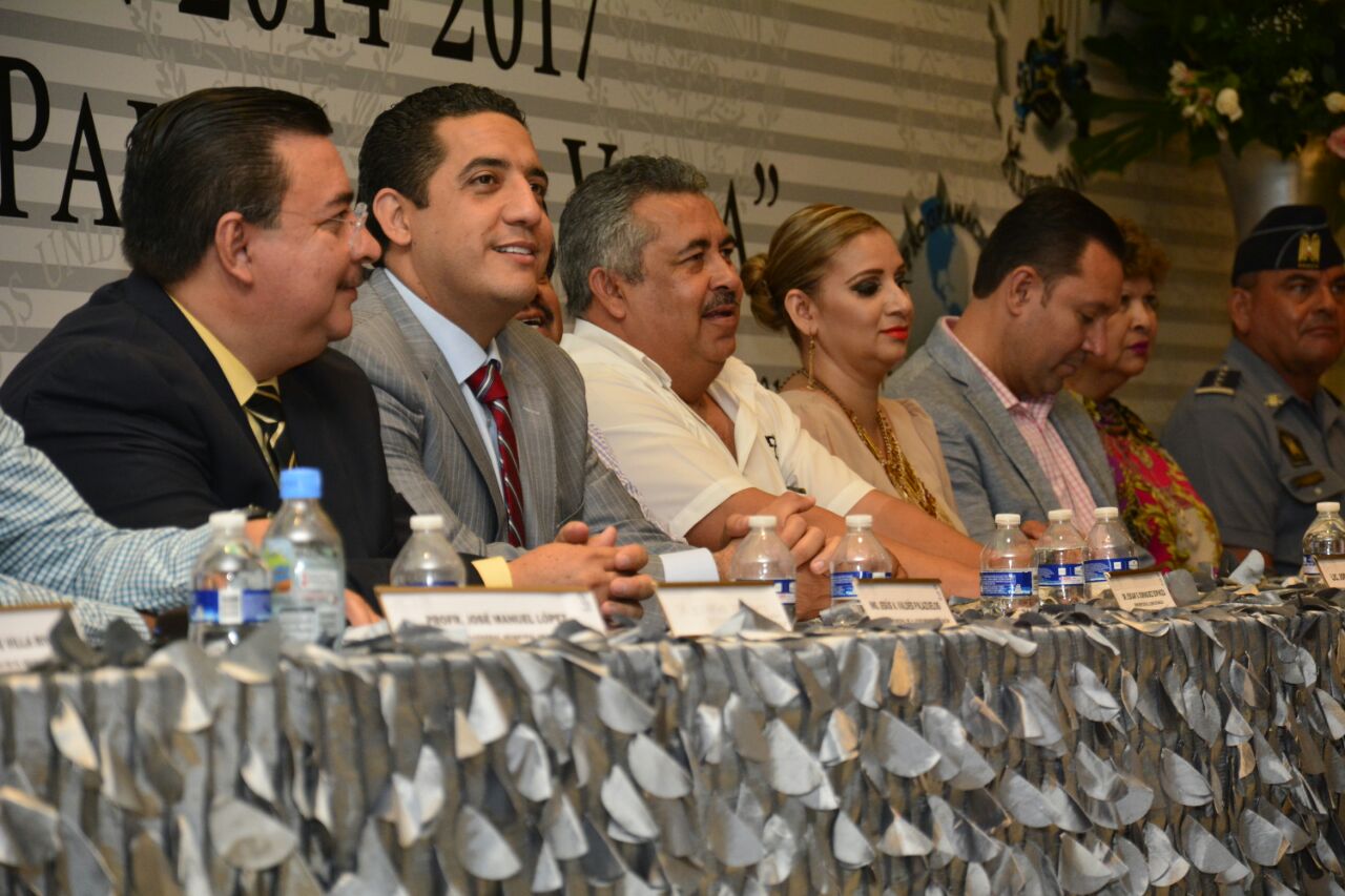 Preside Jesús Valdés ceremonia de graduación del bachillerato CETIS 107 ...
